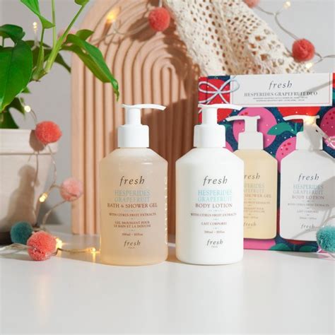 2022 홀리데이 기프트 세트 선물 프레쉬 바디 케어를 위한 샤워젤과 바디 로션 추천 네이버 블로그