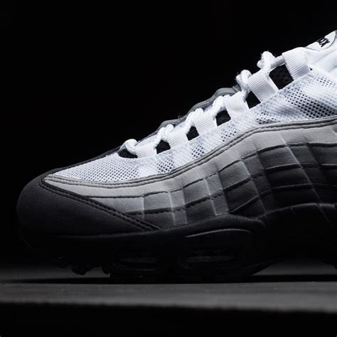 Nike Air Max 95 Og Goes Back To Basics Nice Kicks