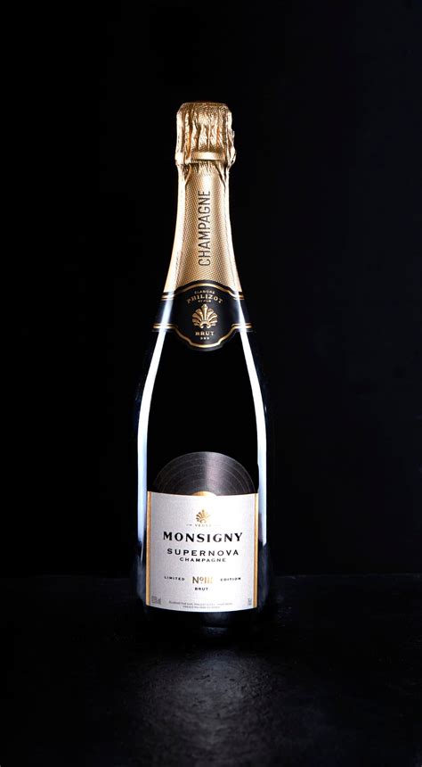 Aldi Unveils Limited Edition Supernova Champagne For Oasis Return