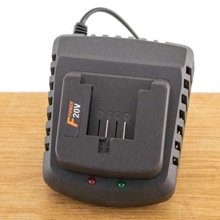 FERM CDA1137 Charger 20V - Voor CDA1136 en CDA1138 accu - Acculaders.nl
