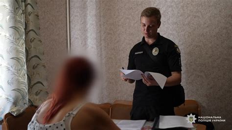 Правоохоронці викрили жительку Одеси у вербуванні жінок для