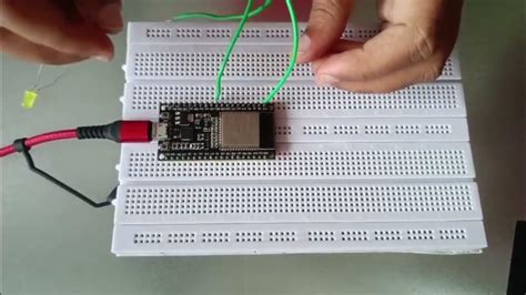 led brightness controlling using esp32 and potentiometer esp32