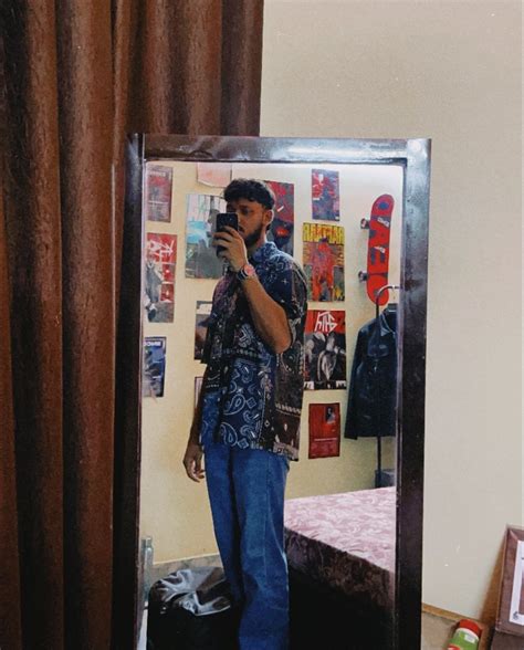 Abhijeet Pathak “weekend”ing Instagram