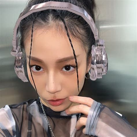 Bonny Bonnylin On Threads