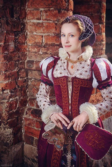 16th Century Renaissance Dress By Adelhaid Renaissance Clothing Renaissance Fashion