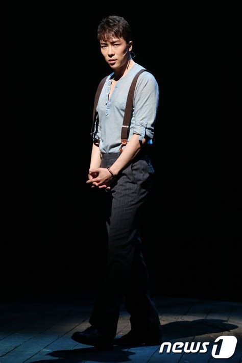 에녹 강렬한 눈빛 뉴스1