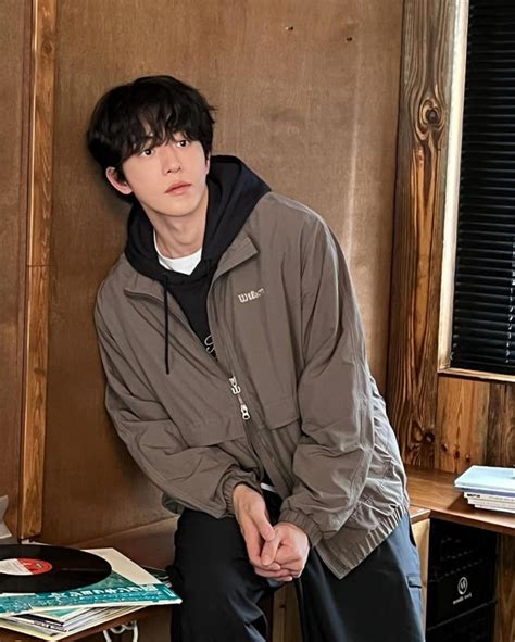 187cm 75kg 남주혁 노윤서와 핑크빛♥ 앞두고…더욱 성숙하고 나른해진 남친미