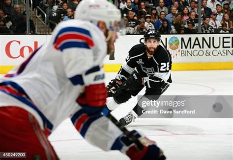 Jarret Stoll Photos And Premium High Res Pictures Getty Images