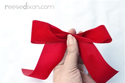 How To Tie The Perfect Bow Reese Dixon