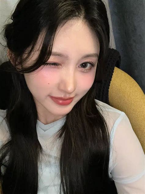 윙크 가을 셀카 업데이트📸 팬플러스 커뮤니티