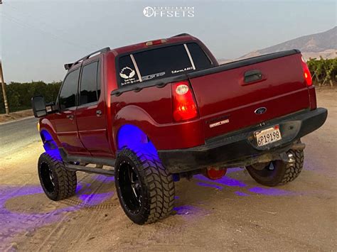 Lifted 2001 Ford Explorer Sport Trac