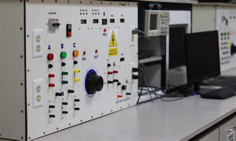 Circuitos Eléctricos Fiec Circuitos Eléctricos Fiec