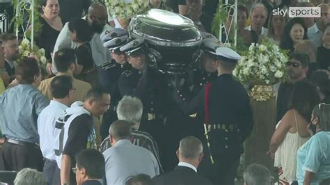 Peles Funeral Thousands Of Fans Bid Farewell At Santos Procession As