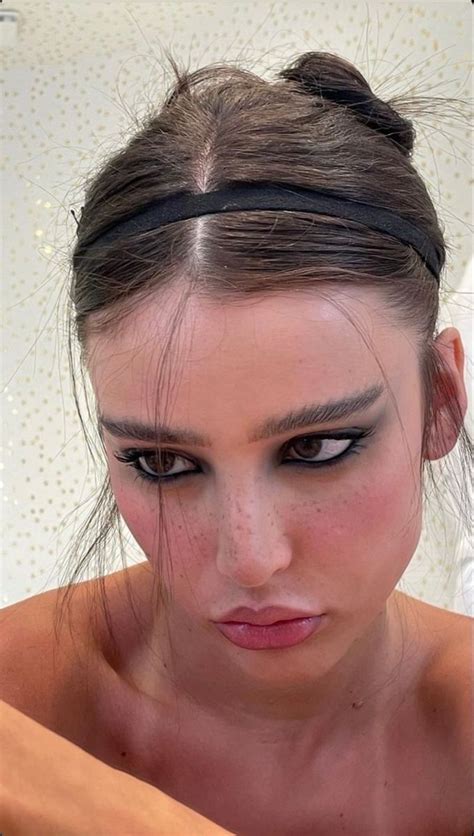 Black Swan Hair Makeup Makeup Looks Pretty Makeup