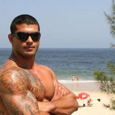 Hot Sexy Ricardo Arona Bikini Pics