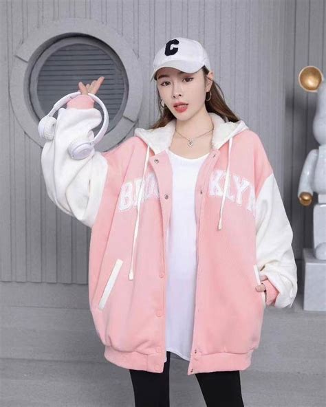 سویشرت بیسبالی توکرک وارداتی کد 2221 فروشگاه رویال قشم