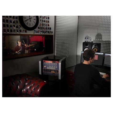 Disc Focusrite Clarett 8pre Usb Audio Interface At Gear4music