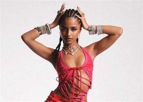 Sa Artist Tylas Global Hit Water Breaks Master Kgs Record Jerusalema