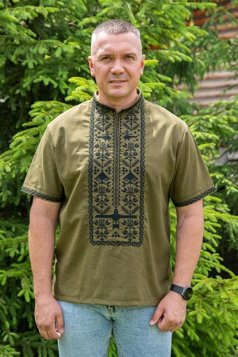 Вишиванка чоловіча хакі — ціна 1195 грн у каталозі Вишиванки Купити чоловічі речі за доступною
