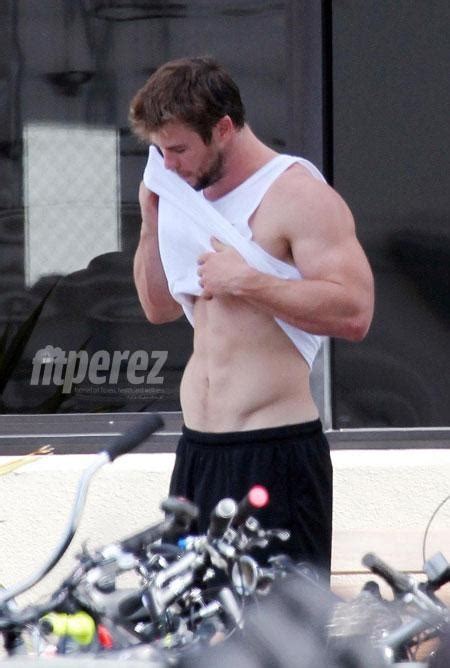 Pin Em Chris Hemsworth