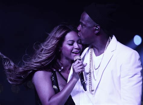 43 Unforgettable Moments From JAY Z Beyoncé s On The Run Tour Capital XTRA