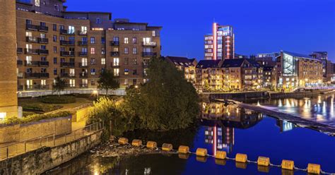 Clarence Dock Lindner Prater