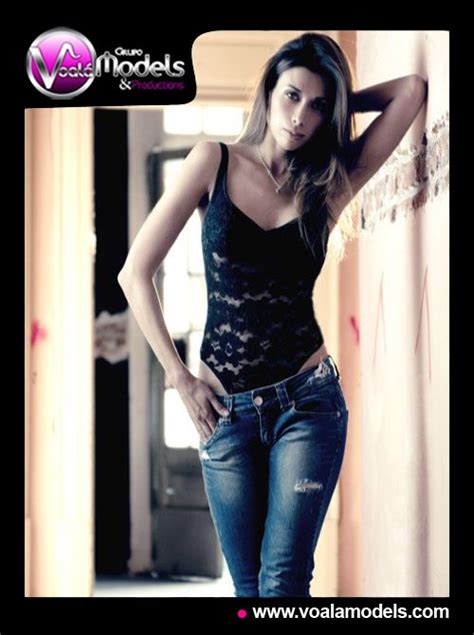 Grupo Voalá Models And Productions Edecanes Aaa Crizia A