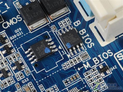 散热全面升级 技嘉豪华h67小板抢先看 第10页 主板 Zol中关村在线