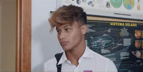 Denis Dosio Video Folle Su Onlyfans Si Infila Le Patatine Proprio Lì