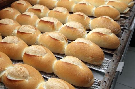 Stop Bread From Going Mouldy With Simple Storage Tip Uk