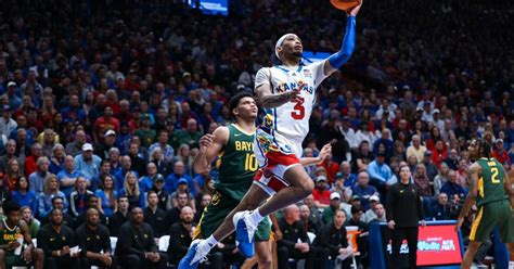 No Mccullar No Problem As Kansas Knocks Off Baylor With Short Bench