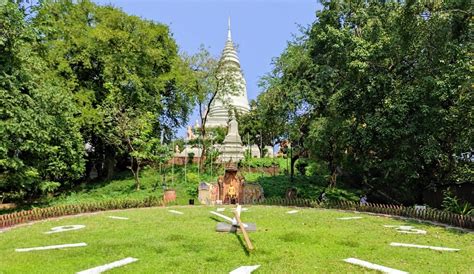 Daun Penh District Hello Angkor