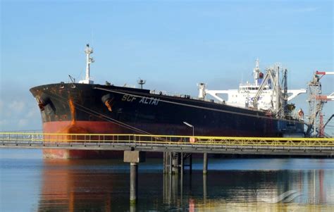 Caroline Bezengi Crude Oil Tanker Данные судна и текущее положение