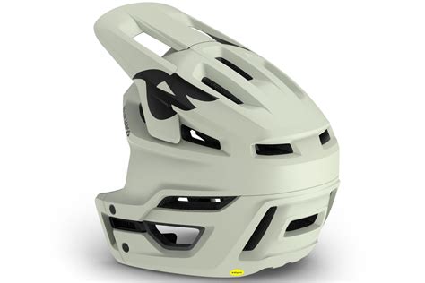 The New Bluegrass Jetro Is A £225 34 Helmet With E Bike Certification