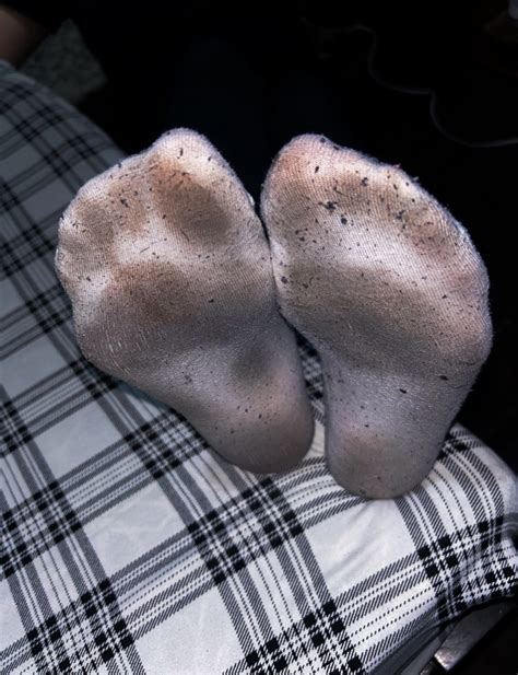 Reddit Feet By Drtujetjuedr On Deviantart