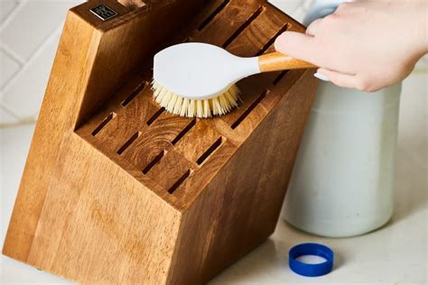 Your Knife Block Is Full Of MoldHeres How To Clean It Apartment Therapy