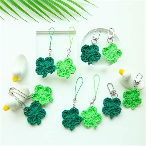 행운의 네잎클로버 뜨개 키링 열쇠고리 휴대폰 [네잎 크로바 클로버 행운 손뜨개 핸드폰 줄 세잎 선물 합격 부적 기원 뜨개키링]