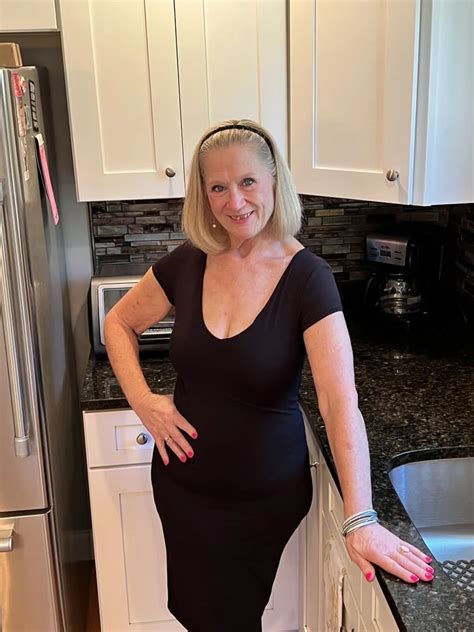 Tight Black Dress Pics XHamster