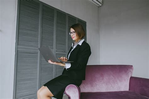 Guide To Creating An Effective Knowledge Base — Otio Blog