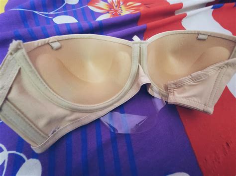Her New Bra R Cumonbras