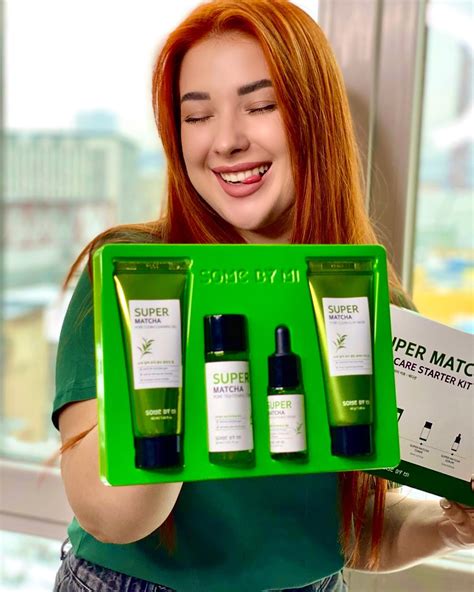 Korean Glory Bar Тонизирующая ночная маска с витамином C Medi Flower Aronyx Vitamin