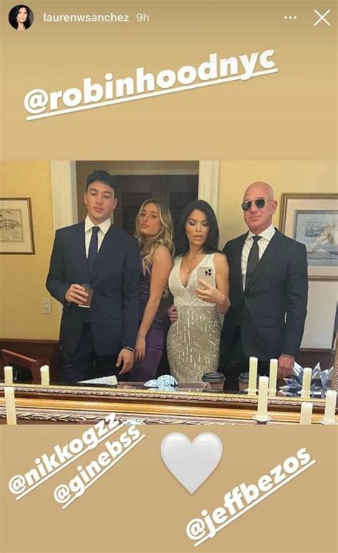 Обичта на известните Джеф Безос и Лорън Санчес на благотворителна гала