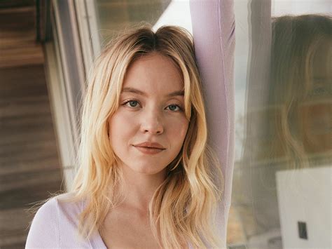 X Resolution Actress Sydney Sweeney Hd X
