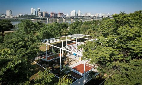 Project 04 — 바이런