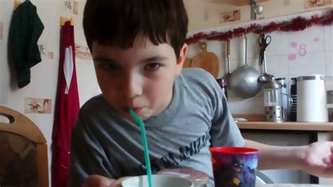 Як зробити молочний коктейль Youtube