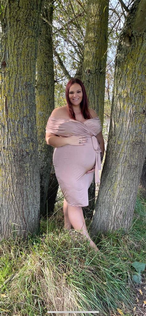 Huge Titty Preggo Rclothedpreggo