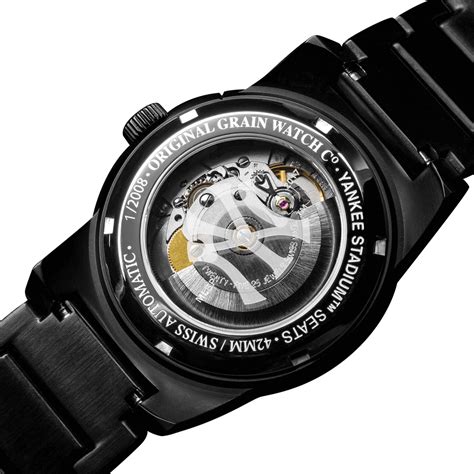 The New York Yankees™ Leather Watch Original Grain