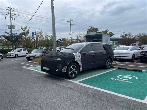 Hyundai Ioniq 7 Spied With Camera Mirrors Korean Car Blog
