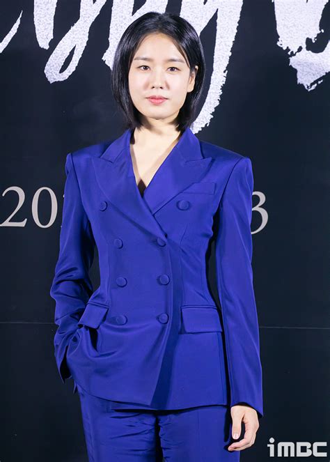 [포토] 안은진 슬기로운 블루 셋업