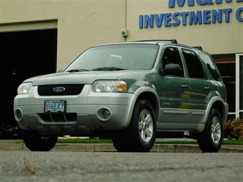 2005 Ford Escape Hev Hybrid Awd 86kmiles Leather Local 27mpg